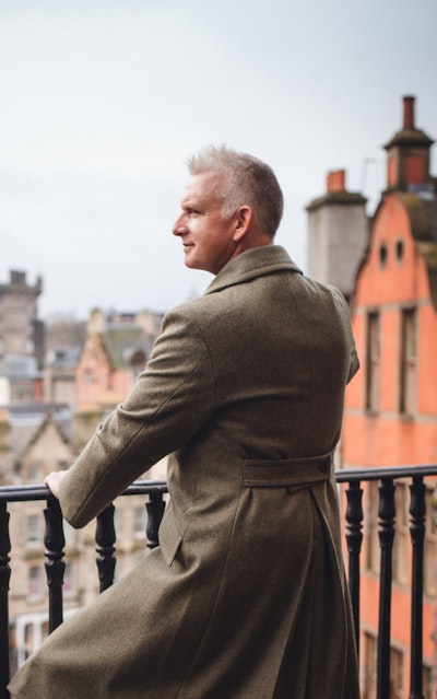 Order a personalised video from Ian G Black