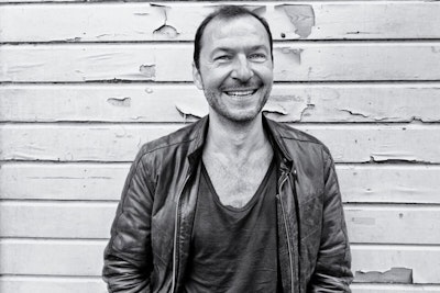 Order a personalised video from Dominik Henzel