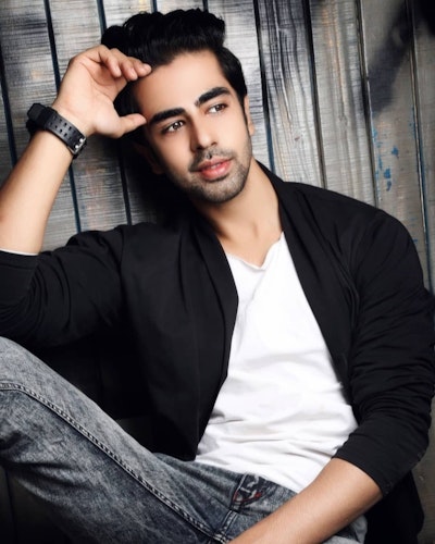 Order a personalised video from Nitin Bhatia