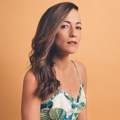 Order a personalised video from Carolina Ravassa