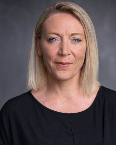 Order a personalised video from Kelli Hollis