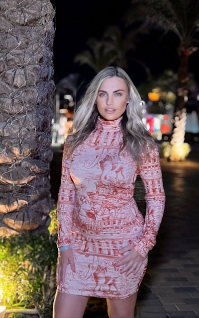 Order a personalised video from Carla Bellucci