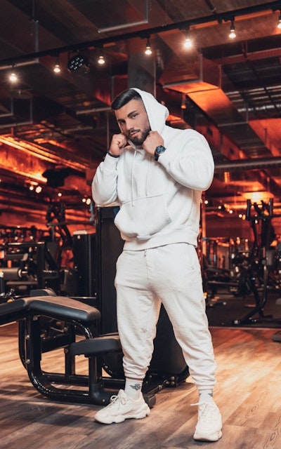 Order a personalised video from Peter Kujan - Bachelorette 2022