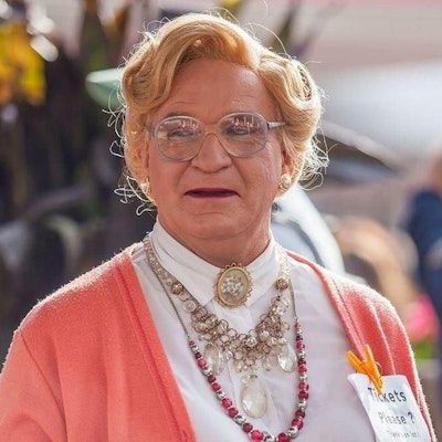 Commandez une vidéo personnalisée de Madame doubtfire Alain