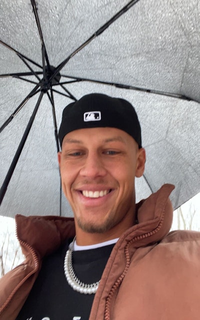 Beställ en personlig video från Emil Renmarker