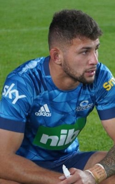 Order a personalised video from Jacob Ratumaitavuki-Kneepkens