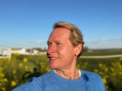 Book a video from Carson Kressley